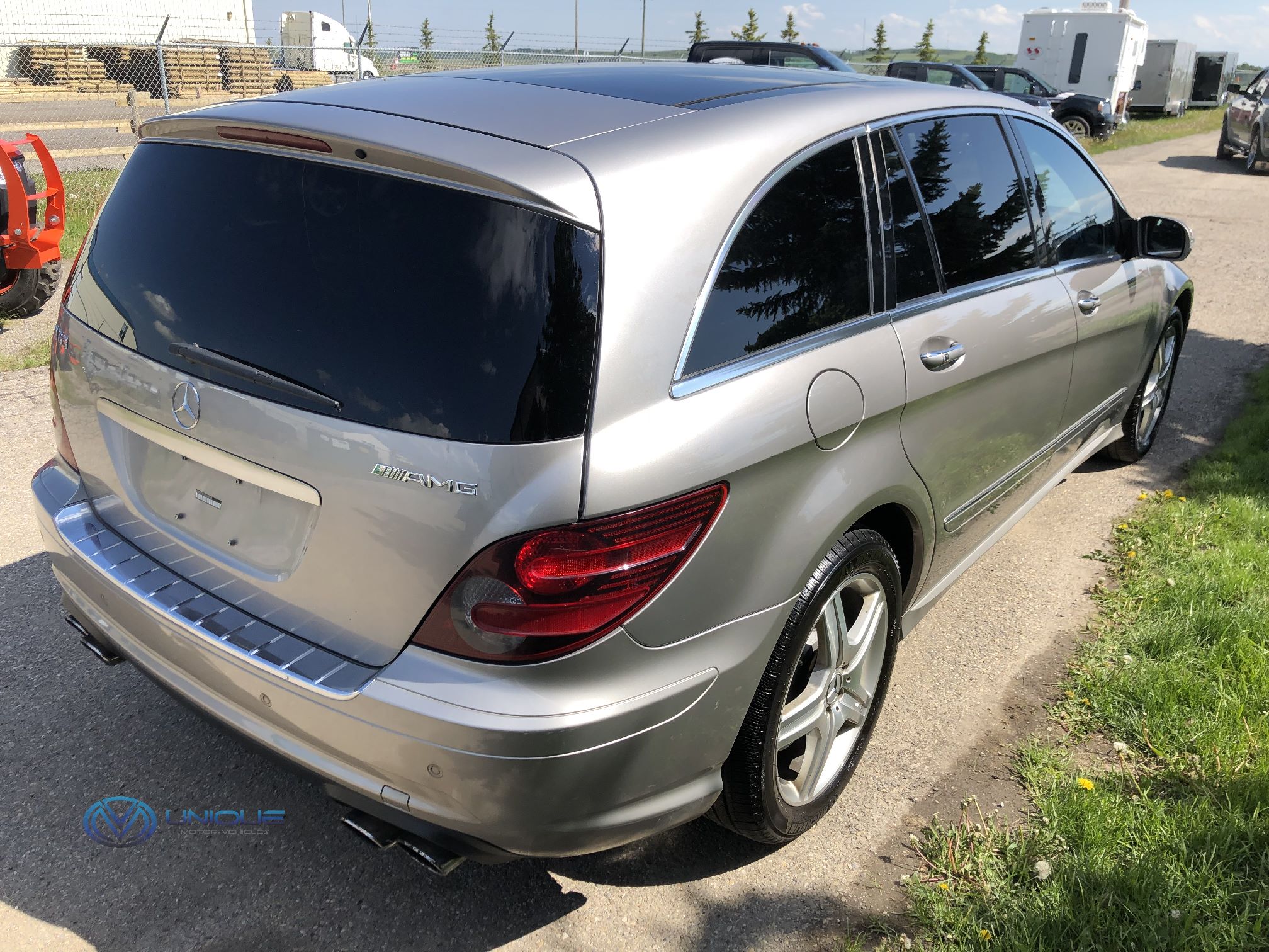 2007 Mercedes-Benz R63 **ONE OF 10 IN CANADA** AWD 6 Passenger | Unique ...