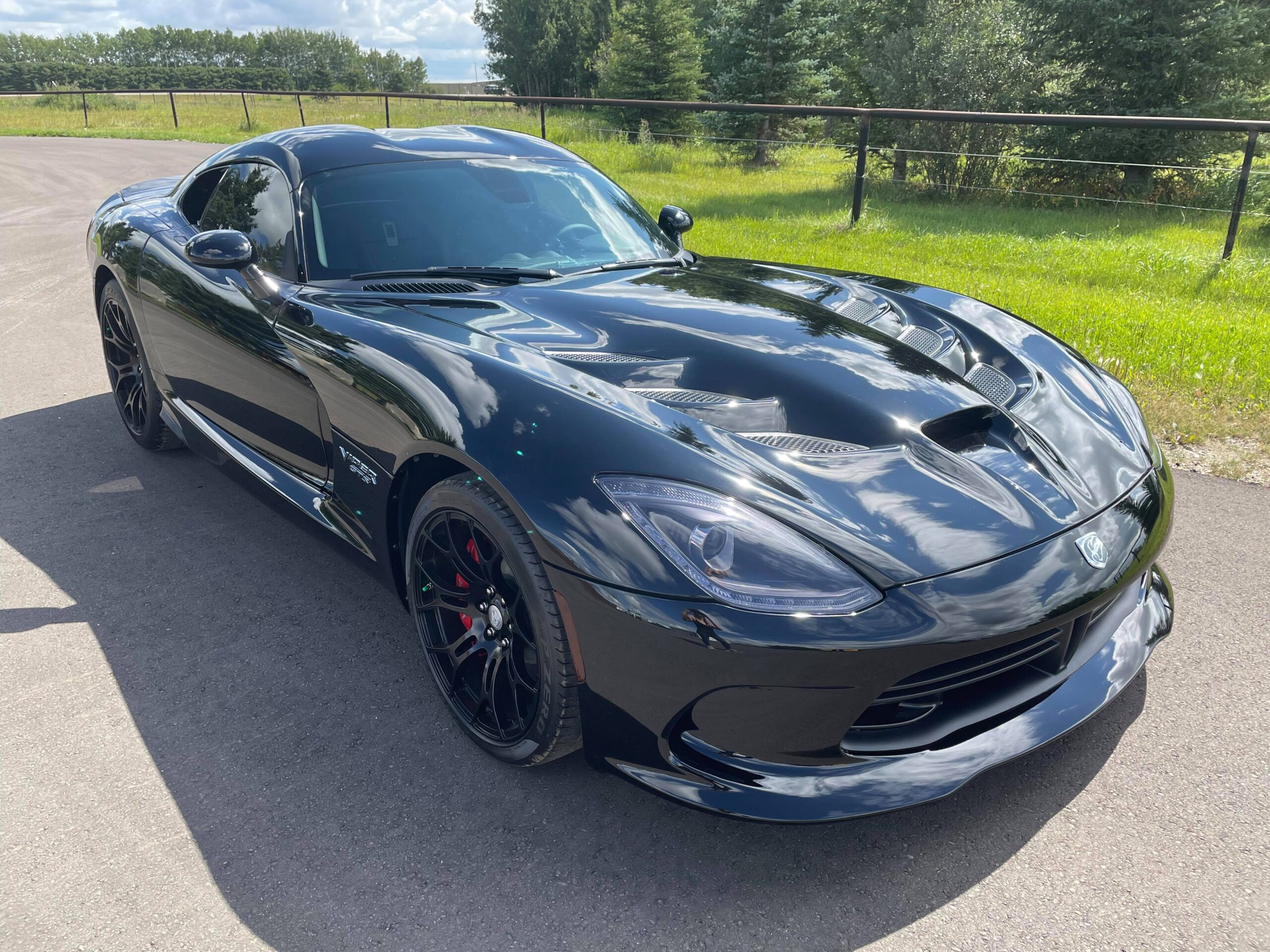 2015 Dodge Viper GTS **Only 2101 kms**Perfect Condition-Must See ...